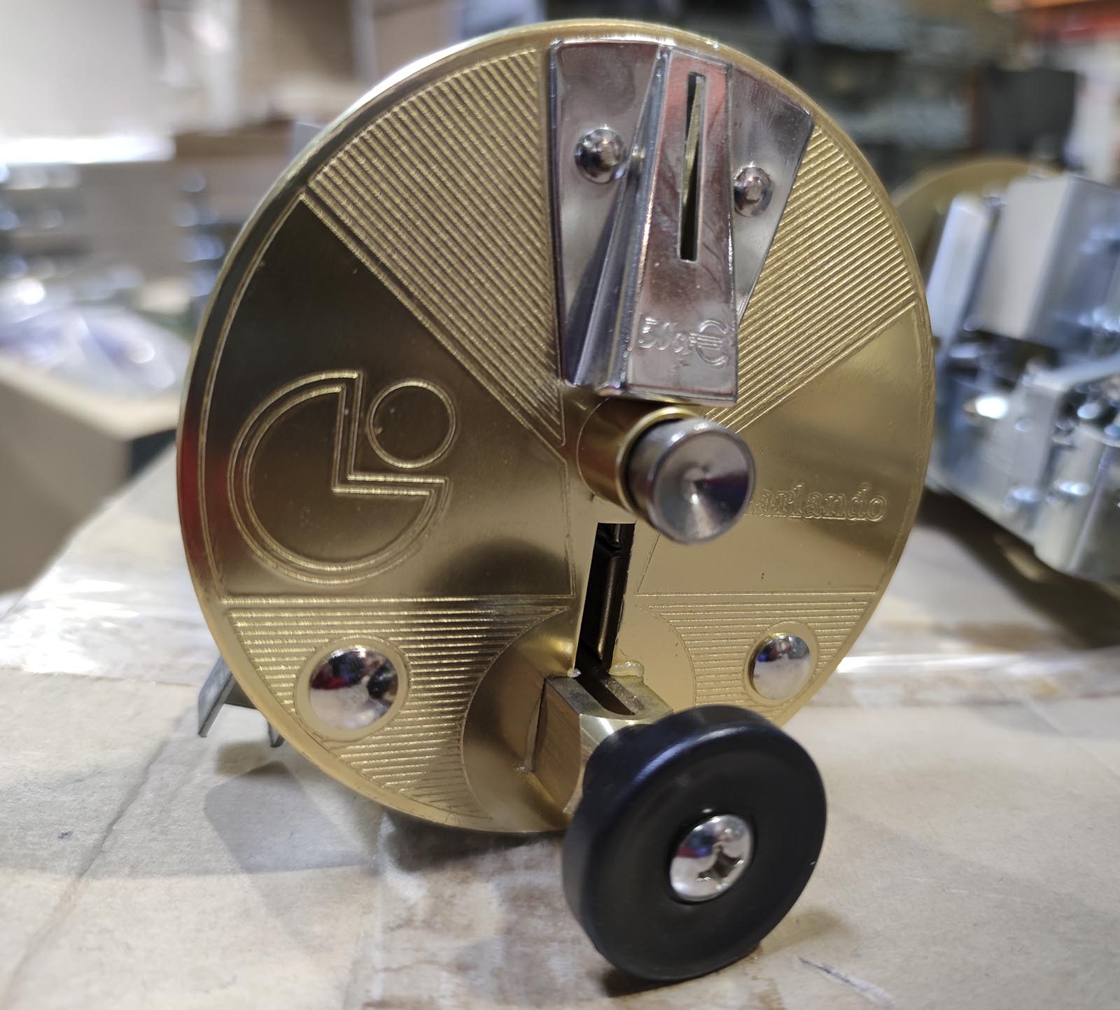 The mechanical coin mechanism with tamper-proof coin counter and ...